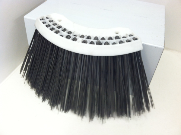 GUTTER BROOM, 5 SEG, 26", 21WPH | RNOW Inc